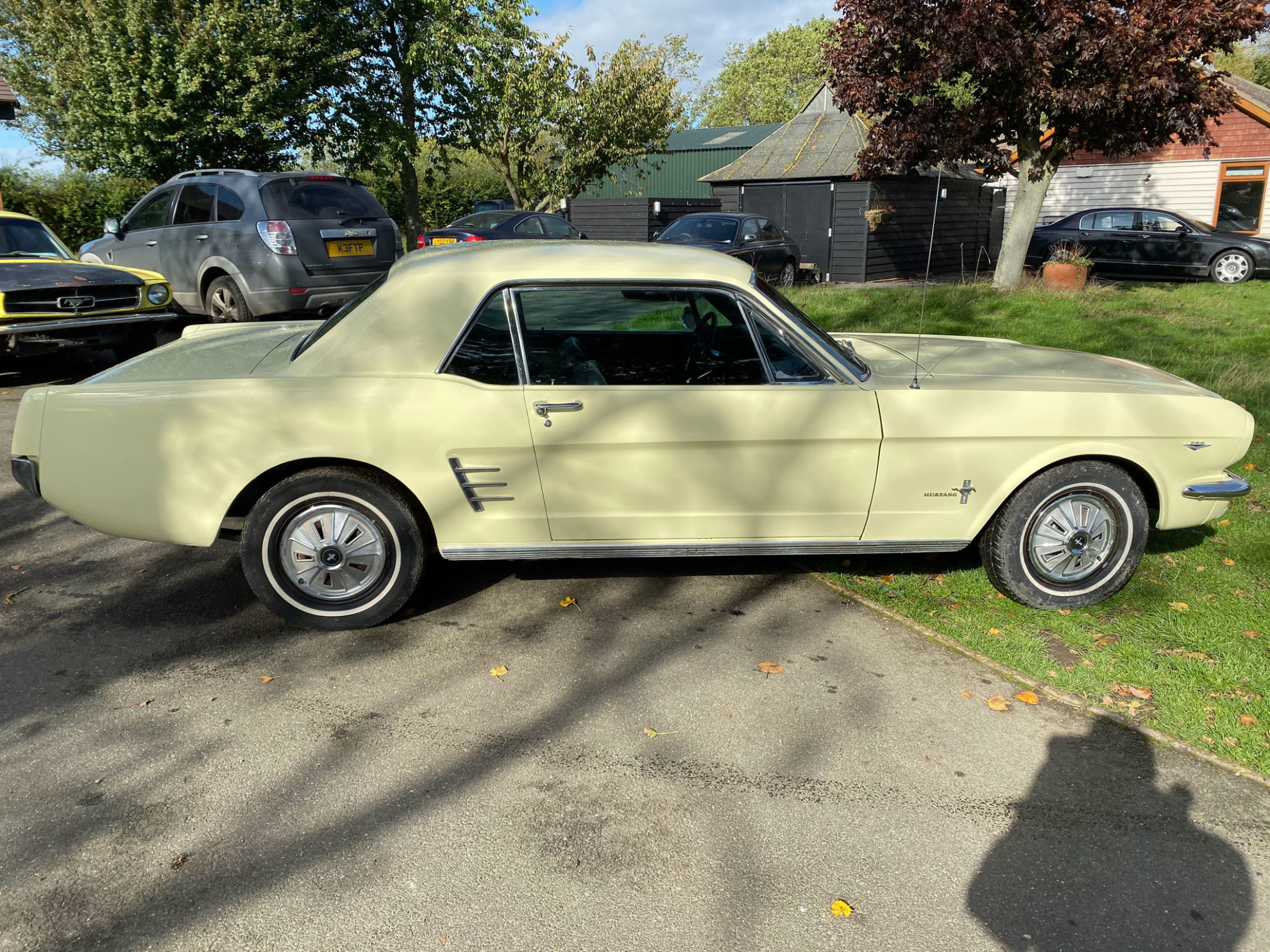 SOLD: 1966 V8 Auto Ford Mustang Springtime Yellow PROJECT - Oakwood ...